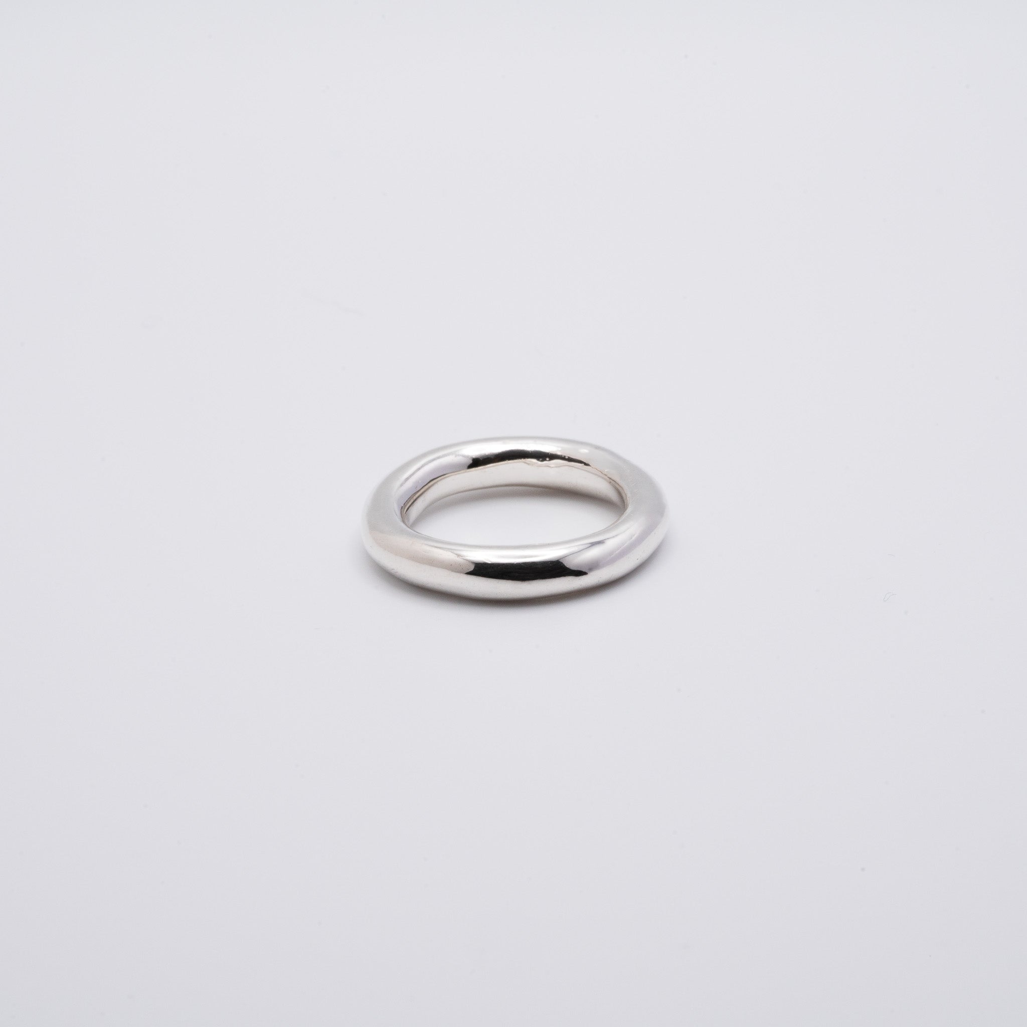 Organic ring in silver – DOVA PRYCE